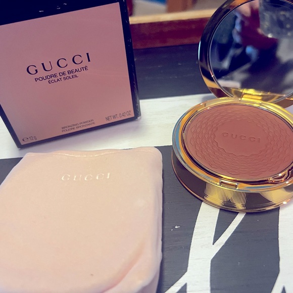 Gucci | Makeup | Gucci Tan Bronzer Compact For A Sunkissed Glow | Poshmark